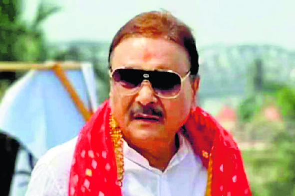 Madan Mitra and Shobhan Chatterjee appeared in court
