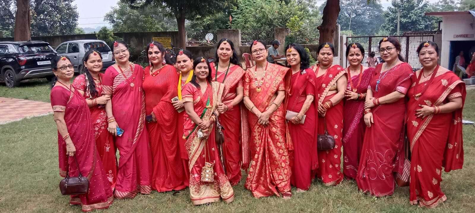 Rourkela News : नेपाली समाज ने मनाया दरखाने उत्सव, नृत्य, संगीत व ...