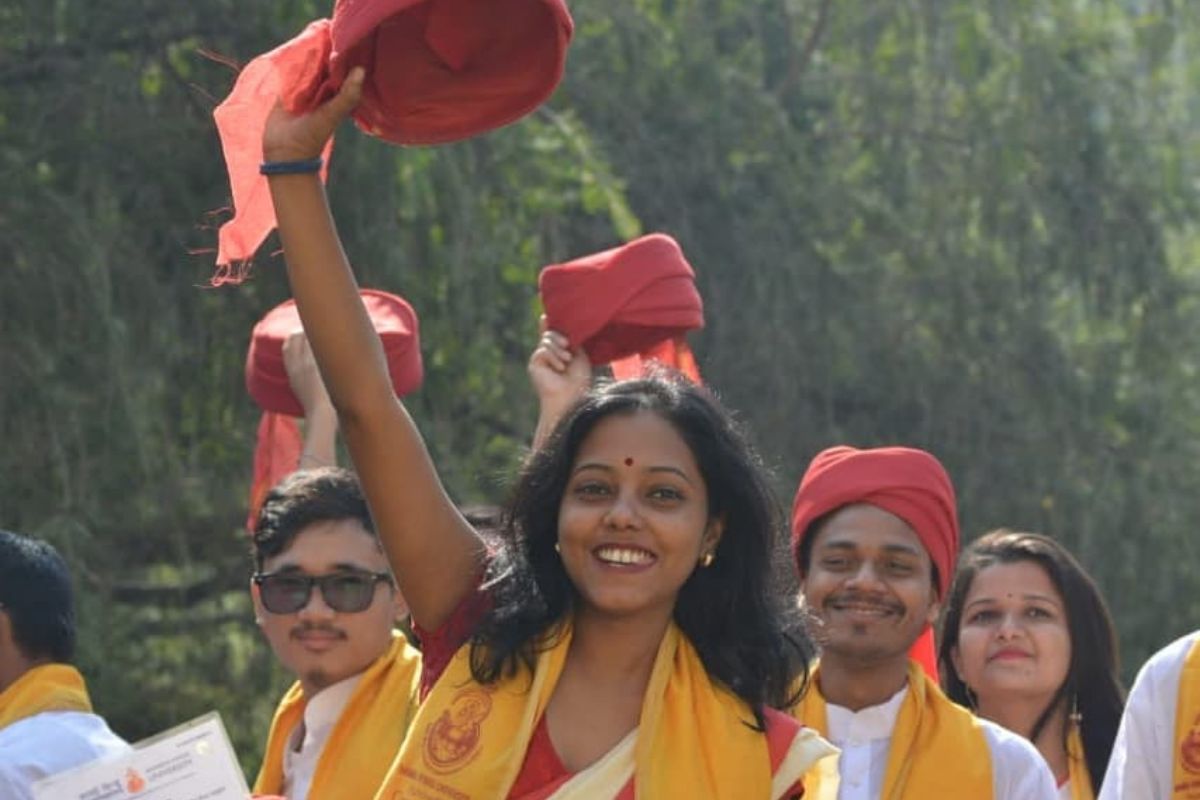 Bihar Young IAS: प्रोफेसर परिवार की IAS बहू, बिहार की गोल्ड मेडलिस्ट ...