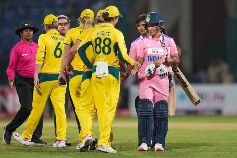 INDW vs AUSW: हारकर भी टीम इंडिया ने जीता दिल, वनडे में बन गया ...