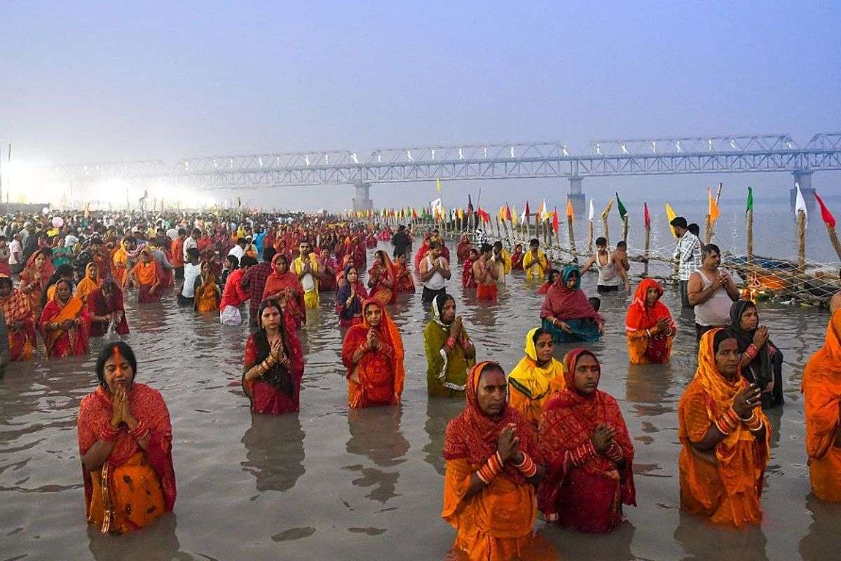 Chhath Puja 2025: पटना में अब व्हाट्सएप पर मिलेगी छठ घाटों की जानकारी ...