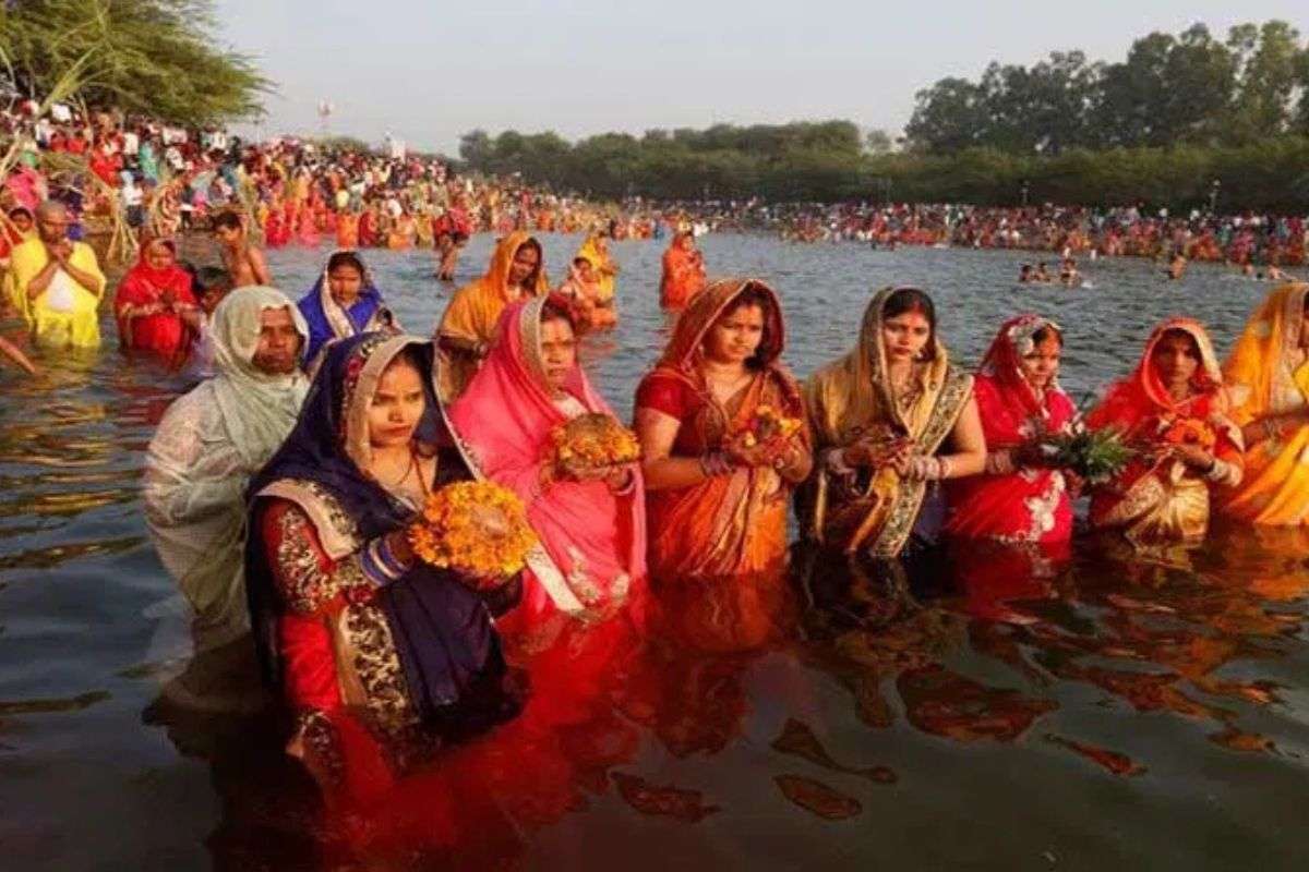 Chhath Puja 2025: वास्तुकला और अनोखी परंपराओं का संगम, छठ के लिए मशहूर ...